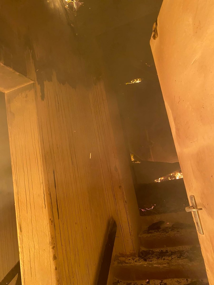 BREAKING NEWS| Komani Town Hall gutted by fire - The Rep