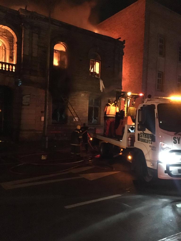 BREAKING NEWS| Komani Town Hall gutted by fire - The Rep